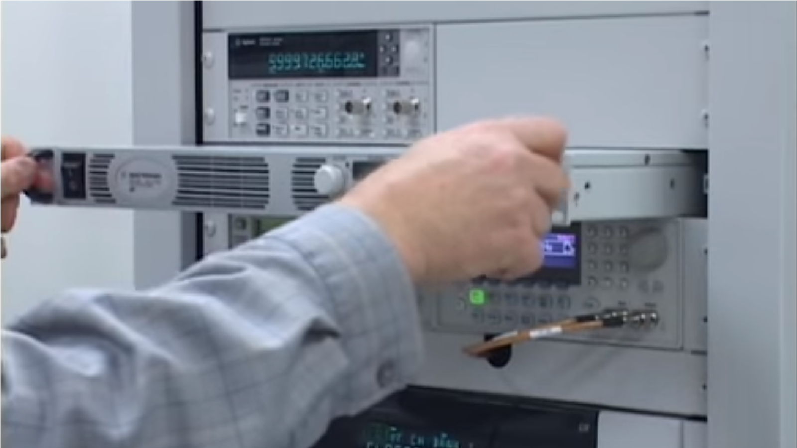 N5700 系列 ATE 系统电源 | 是德科技